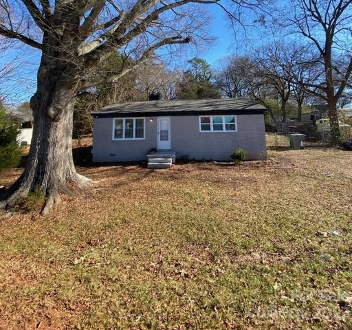 640 Oakdale Rd, Charlotte, NC 28216 | 4 Photos - Movoto