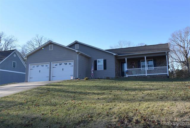 4623 Blair Dr, Lenoir, NC 28645 | 28 Photos - Movoto