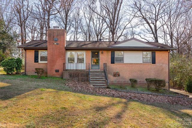 7029 Flintrock Rd, Charlotte, NC 28214 | 27 Photos - Movoto