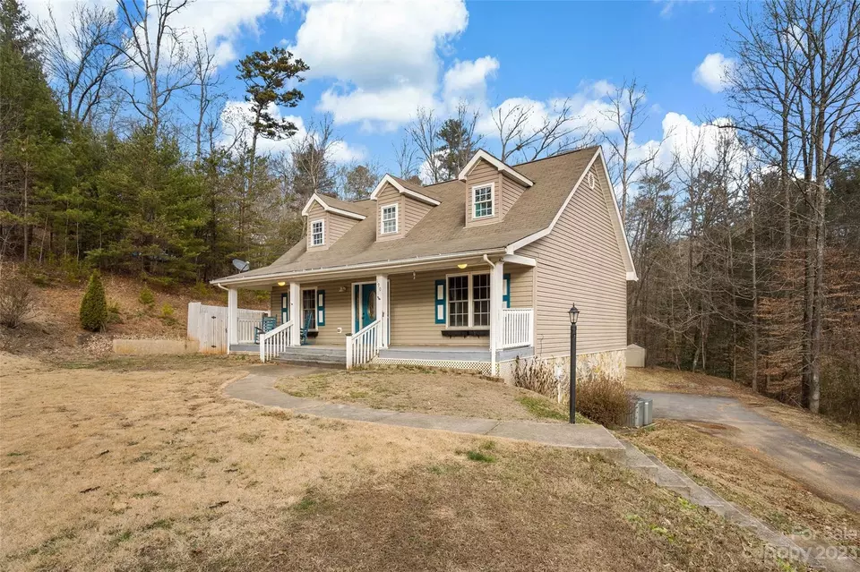 190 Cedarbrook Ln, Nebo, NC 28761 | 38 Photos - Movoto