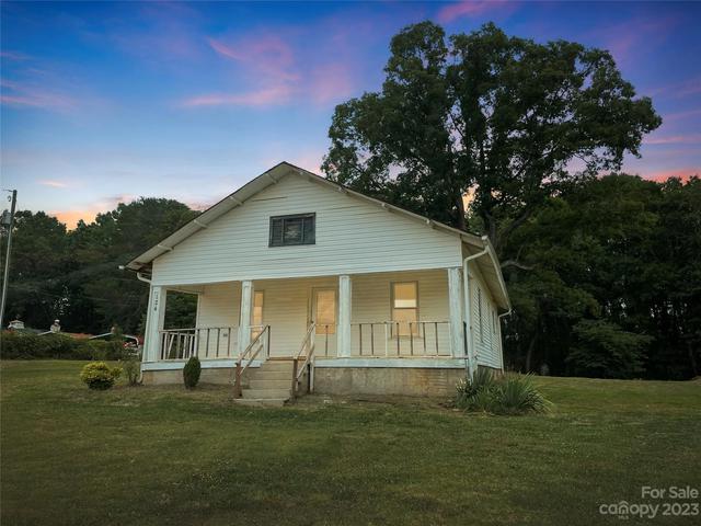 124 Camelot Trl, Forest City, NC 28043 | 1 photo - Movoto