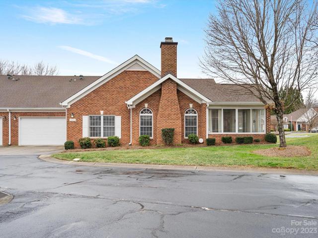 Southbrook, Charlotte, NC Condos & Townhouses For Sale - Movoto