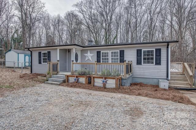 2714 Rufus Ratchford Rd, Gastonia, NC 28056 | 28 Photos - Movoto