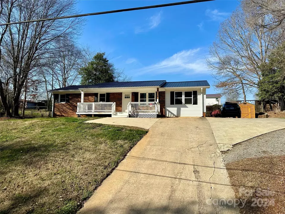 1574 Conway Ct, Granite Falls, NC 28630 | 23 Photos - Movoto