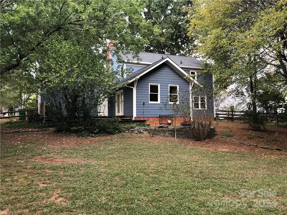 11727 Carisbrook Ln, Charlotte, NC 28277 | 21 Photos - Movoto