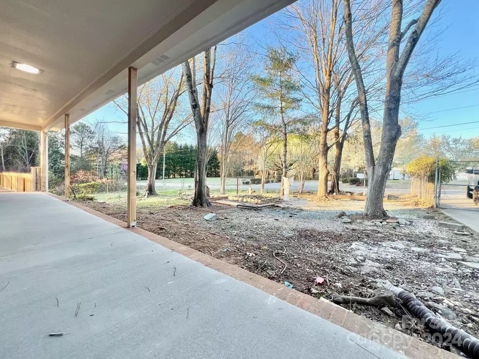 4218 Lower Cedar Valley Rd, Hudson, NC 28638 | 27 Photos - Movoto