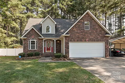 316 Durham Rd, Stanley, NC 28164 | 17 Photos - Movoto