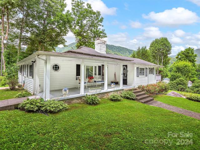 330 Johnson Branch Rd, Maggie Valley, NC 28751 | 23 Photos - Movoto