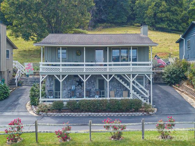 21 Flint Ln, Maggie Valley, NC 28751 | 28 Photos - Movoto