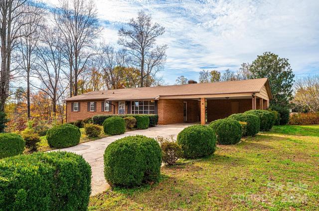 8 Finn St, Granite Falls, NC 28630 | 42 Photos - Movoto