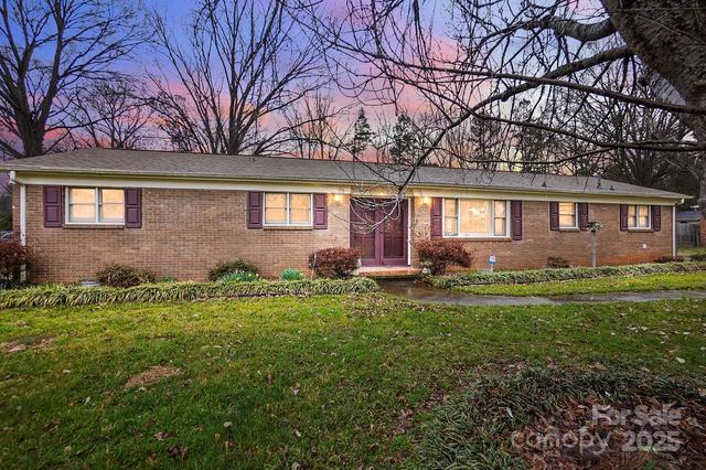 9534 Markus Dr, Mint Hill, NC 28227 | MLS# 4232635 | 47 Photos - Movoto