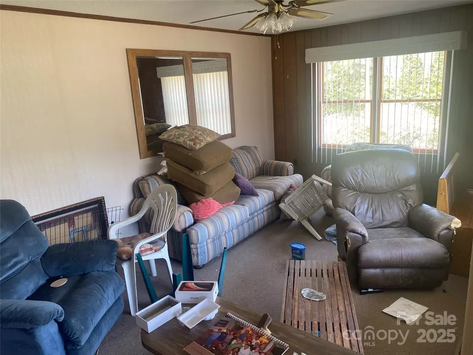 79 Rabbit Ranch Rd, Newland, NC 28657 | MLS# 4236005 | 8 Photos - Movoto