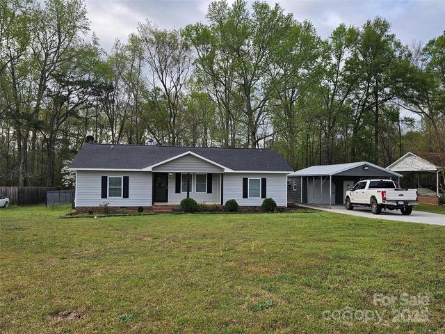 2021 Hilton Way Rd, Lancaster, SC 29720 | MLS# 4242468 | 18 Photos - Movoto