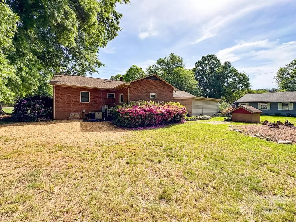 437 Old Mountain Rd, Statesville, NC 28677 | 6 Photos - Movoto