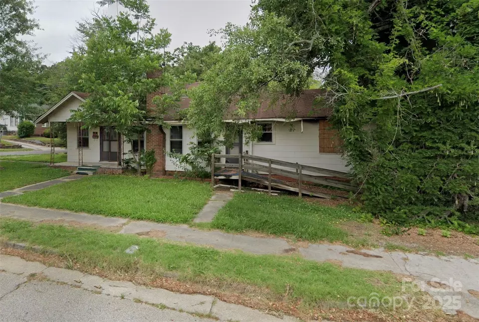 306 E Arch St, Lancaster, SC 29720 | MLS# 4258082 | 1 photo - Movoto