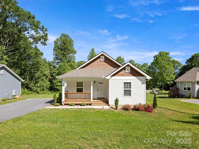 87 Markley Dr, Flat Rock, NC 28731 | 26 Photos - Movoto