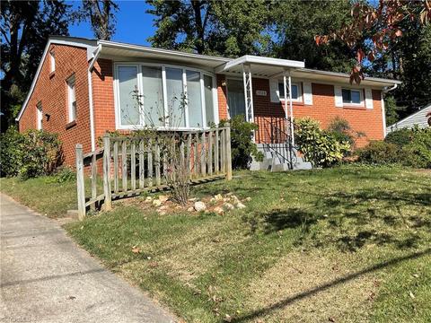 1723 Phillips Ave, Greensboro, NC 27405 | 18 Photos - Movoto