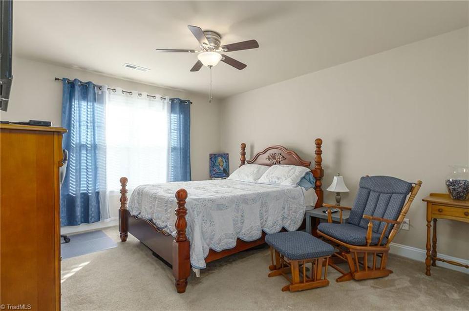 4259 Julius Ct, Greensboro, NC 27406 | 31 Photos - Movoto