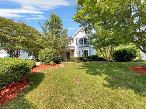 5503 Pearview Dr, Greensboro, NC 27405 | 25 Photos | MLS #1107961 - Movoto