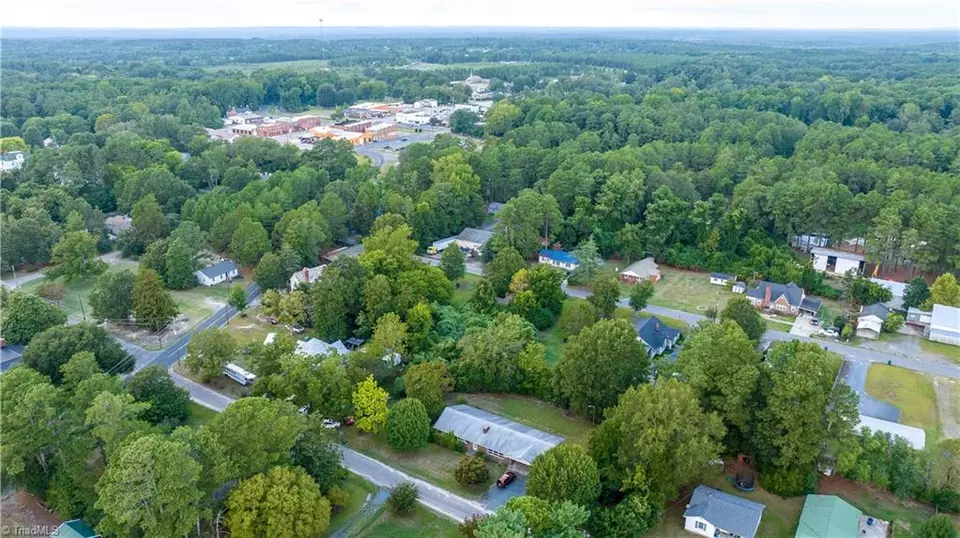 307 Randolph St E, Candor, NC 27229 | 30 Photos - Movoto