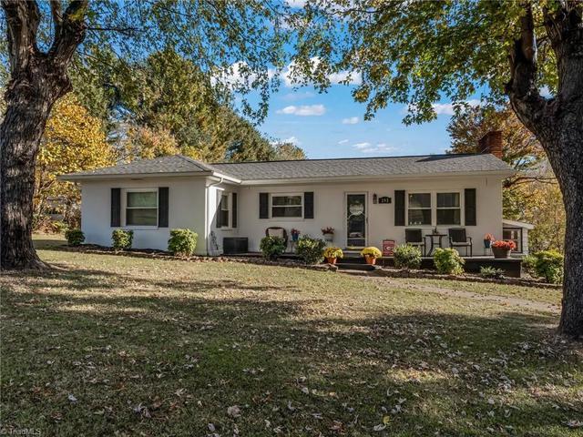 193 Simpson Mill Rd, Mount Airy, NC 27030 | 28 Photos - Movoto