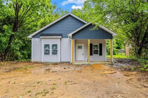 911 Sharon St, High Point, NC 27260 | 14 Photos - Movoto