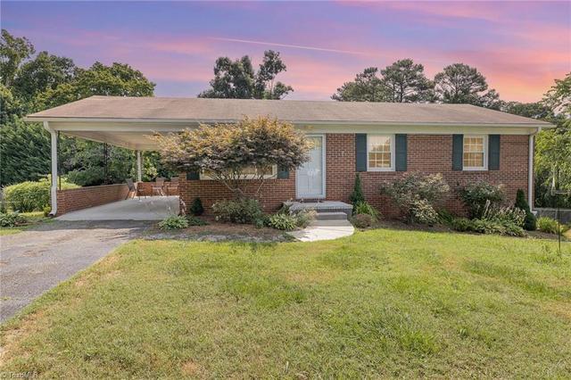 241 Janice Dr, Mount Airy, NC 27030 | 18 Photos - Movoto