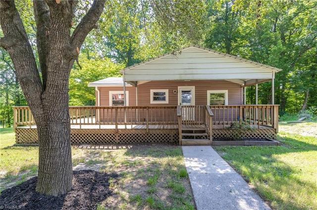121 Pinewood Acres Dr, Greensboro, NC 27405 | 40 Photos - Movoto