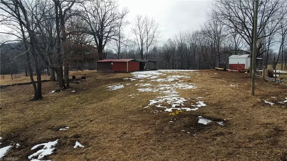 1398 Simpson Mill Rd, Mount Airy, NC 27030 | MLS# 1167896 | 18 Photos ...