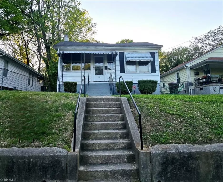 910 Dillard St, Greensboro, NC 27403 | 1 photo - Movoto