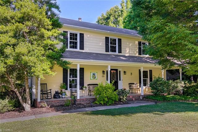 3901 Braddock Rd, High Point, NC 27265 | MLS# 1182420 | 33 Photos - Movoto
