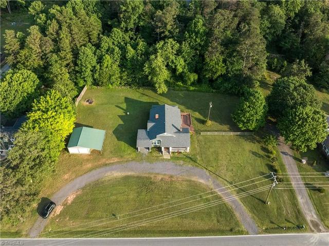 2132 Courtney Huntsville Rd, Yadkinville, NC 27055 | 31 Photos - Movoto