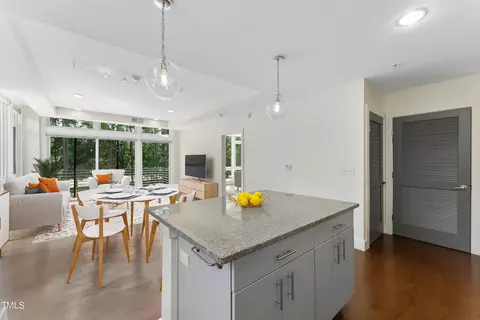 1300 St Marys #301, Raleigh, NC 27605 | 27 Photos - Movoto