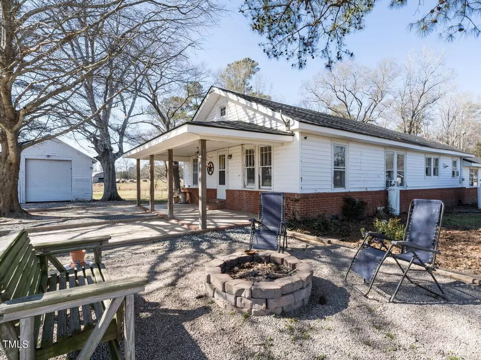 7851 Old Beulah, Kenly, NC 27542 | 30 Photos - Movoto