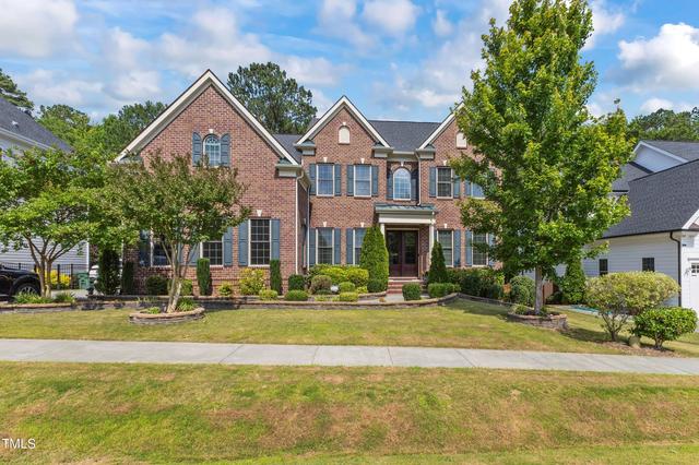 8432 Broderick, Cary, NC 27519 | 75 Photos - Movoto
