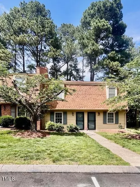 141 Jones Franklin Rd #E, Raleigh, NC 27606 | MLS# 10095632 | 20 Photos ...