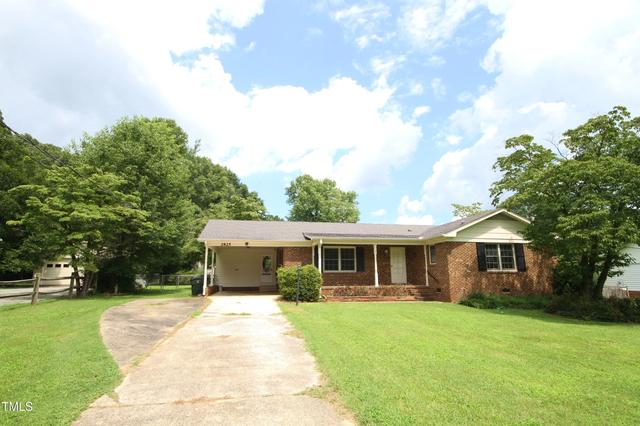 2825 Delaney Dr, Burlington, NC 27215 | MLS# 10113531 | 22 Photos - Movoto