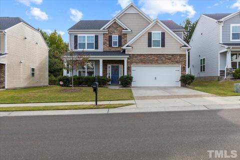 3537 Massey Ridge Ct, Raleigh, NC 27616 | 41 Photos | MLS #2488679 - Movoto