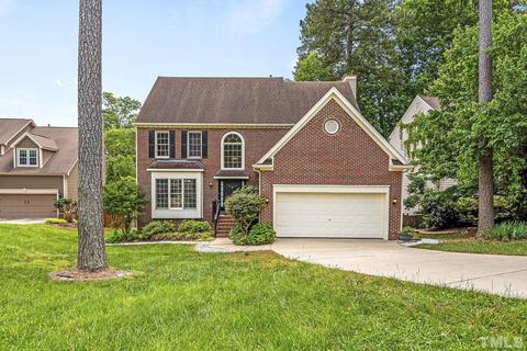 106 Hidden Bluff Ln, Cary, NC 27513 | 32 Photos | MLS #2511458 - Movoto