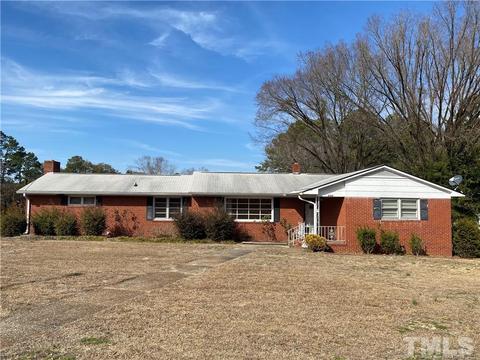 2504 Cumberland Rd, Fayetteville, NC 28306 | 20 Photos - Movoto