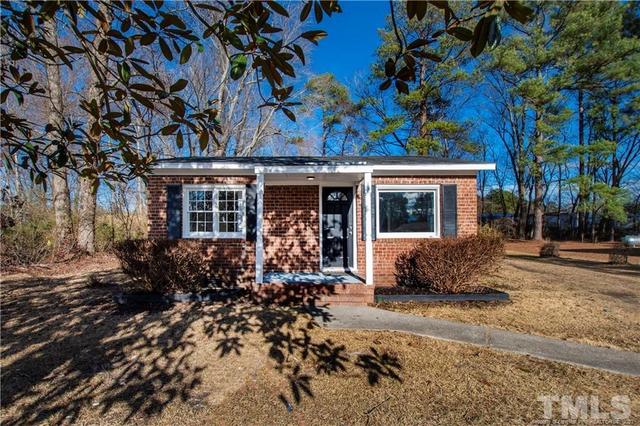 2107 Sapona, Fayetteville, NC 28312 | 15 Photos - Movoto