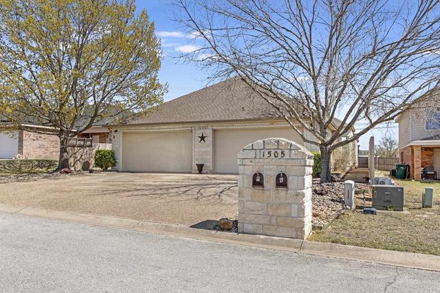 1505 Claremont Pkwy, Marble Falls, TX 78654 | MLS# 172748 | 29 Photos ...