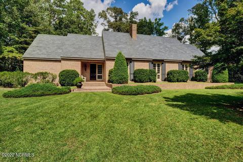 708 Pinewood Dr, Whiteville, NC 28472 - Movoto.com