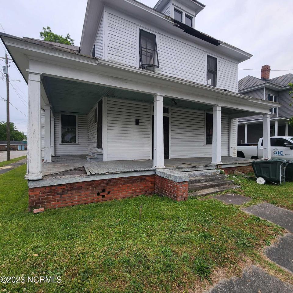 329 Rose St, Rocky Mount, NC 27801 | 21 Photos | MLS #100386903 - Movoto