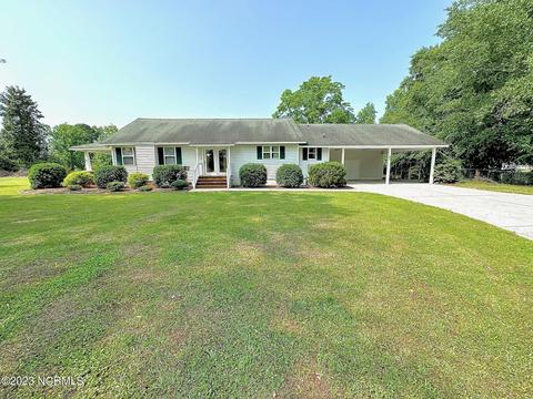 81 Ed Sessoms Rd, Clarkton, NC 28433 | 32 Photos | MLS #100388611 - Movoto