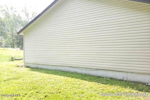 1312 Wolf Swamp Rd, Jacksonville, NC 28546 | 18 Photos - Movoto