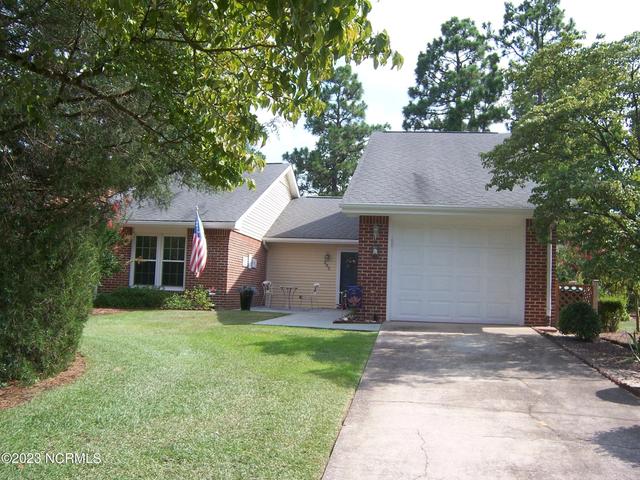 285 Mockingbird Ct, Pinehurst, NC 28374 | 22 Photos - Movoto