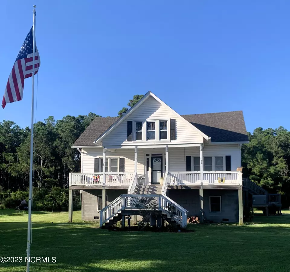 525 Highway 70 Davis, Davis, NC 28524 | 42 Photos - Movoto