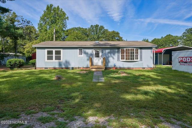 220 Ashleigh Blvd, Aberdeen, NC 28315 | 30 Photos - Movoto