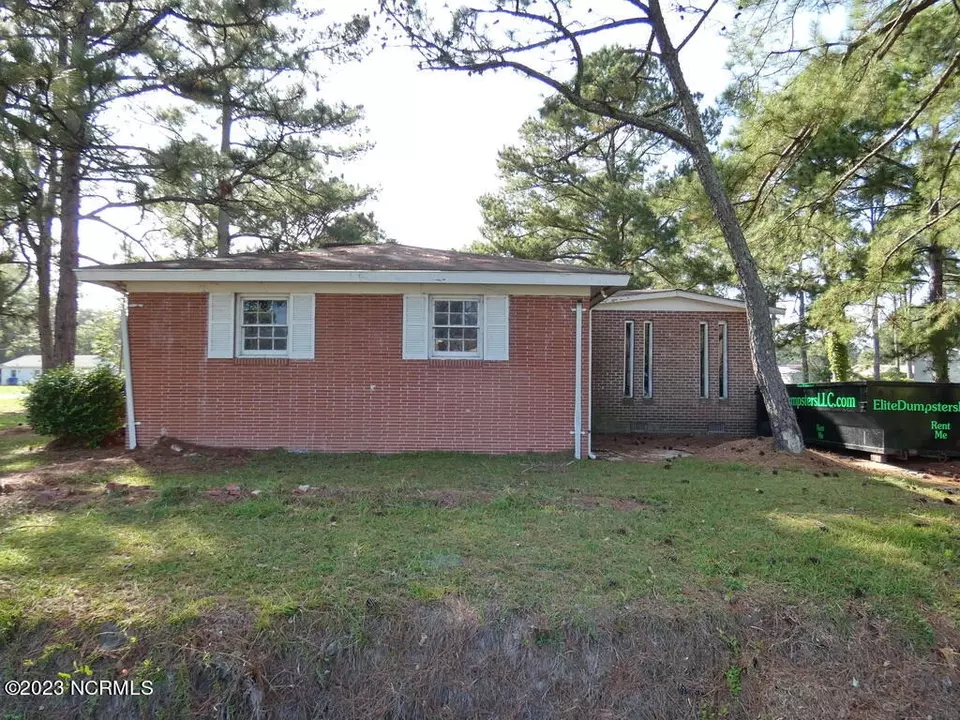 2006 Tower Hill Rd, Kinston, NC 28501 | 26 Photos - Movoto